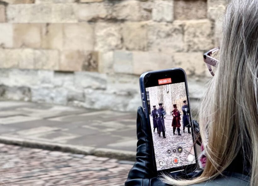VIP Tower of London Beefeater Meet & Greet and Royal London - Key Points