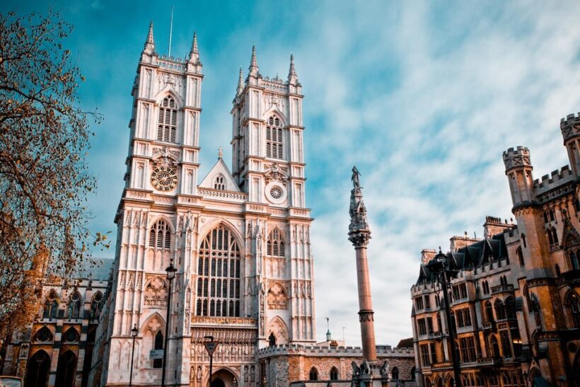 VIP Westminster Abbey & Upper Gallery and Buckingham Palace - The Value of the Tour