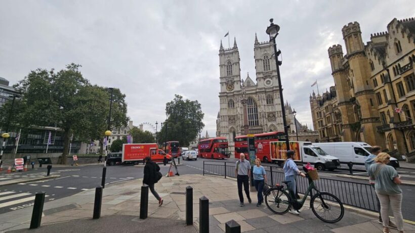 VIP Westminster Abbey & Upper Gallery and Buckingham Palace - Authentic Experiences and Real Reviews