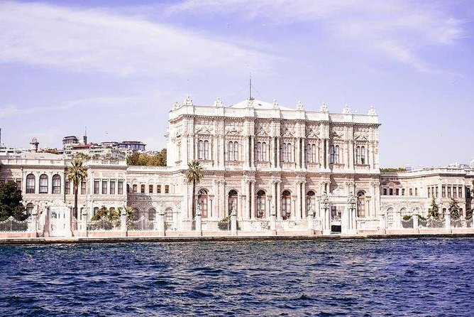 Visit 2 Continents on a Bosphorus Cruise Full-Day Istanbul Tour with Lunch - Who Will Love This Tour?