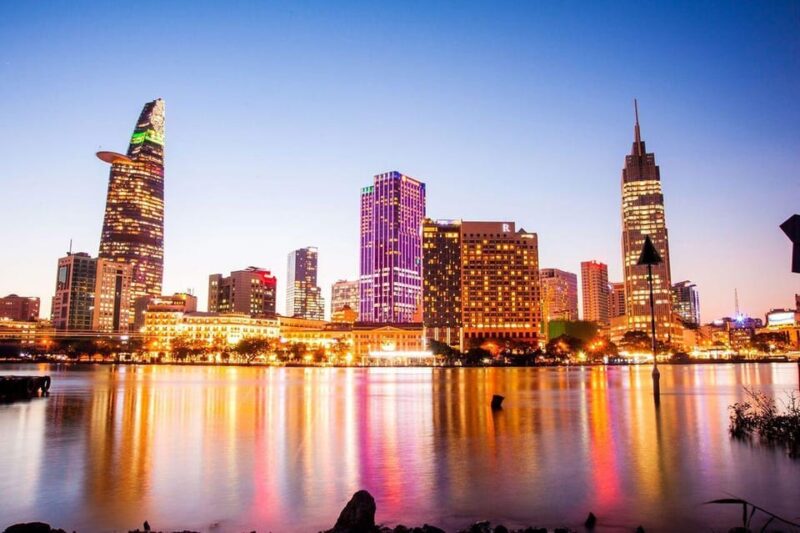 Visit 5 Districts & The Hidden Gems In Saigon By Motorbike - Authenticity and Flexibility