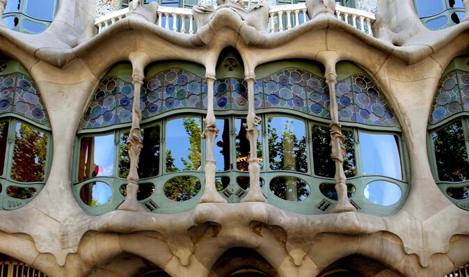 Visit Casa Batlló by Gaudí all included - Introduction