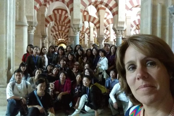 Visit Cathedral Mosque With Official Guide. Small Groups - Accessibility and Participation