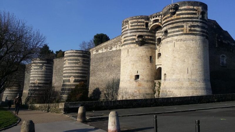 Visit Château d'Angers and wine tasting - Key Points