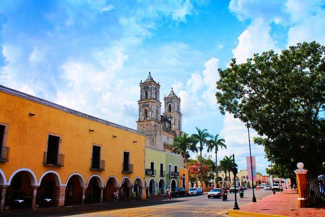 Visit Chichén Itzá and discover a real Cenote and Valladolid. Transport included - FAQ