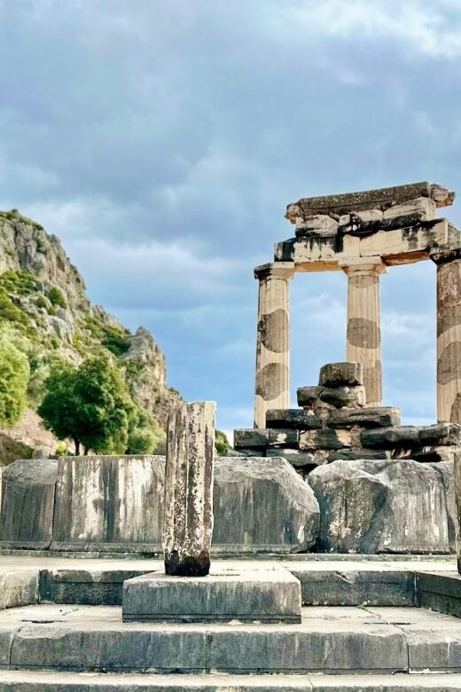 Visit Delphi & Meteora Monasteries Full Day Private Trip - A Closer Look at the Itinerary