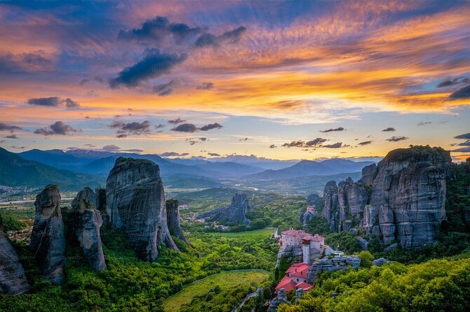 Visit Delphi & Meteora Monasteries Luxury Private Tour FromAthens - Who Will Appreciate This Tour?