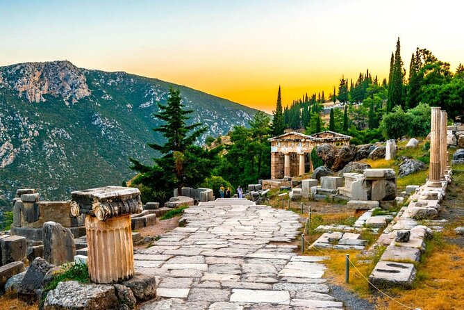 Visit Delphi the famous oracle! Explore the mysteries of the ancient world! - Who Will Love This Tour