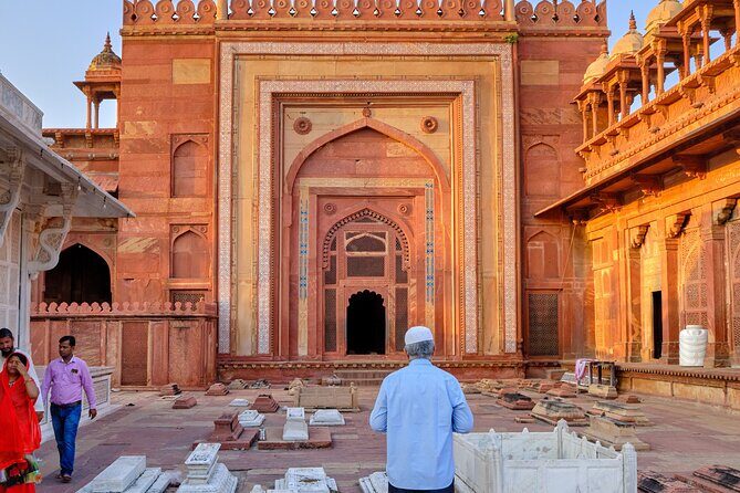 Visit Fatehpur Sikri and Chand Baori with Jaipur Drop from Agra. - What Do You Get for Your Money?