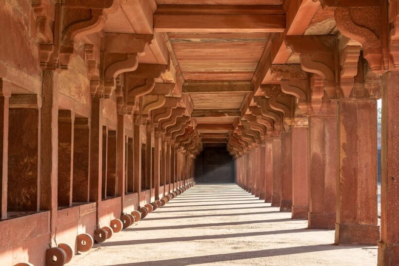 Visit Fatehpur Sikri, Chand Baori With Jaipur Drop From Agra - Transportation and Logistics