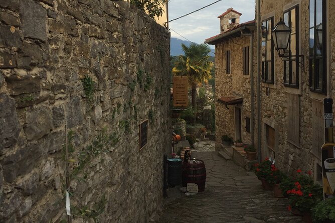 Visit Hum, "the smallest town in the world" private tour - Who Should Consider This Tour?