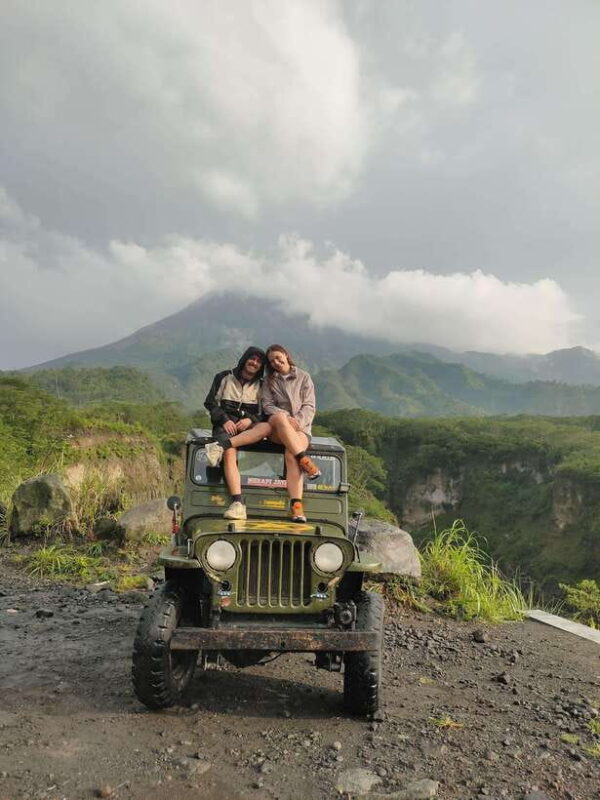 Visit jeep lava tour merapi yogyakarta - Key Points