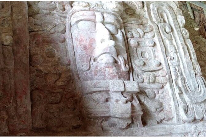 Visit Kohunlich with the option of Professional Native Guides - Key Points