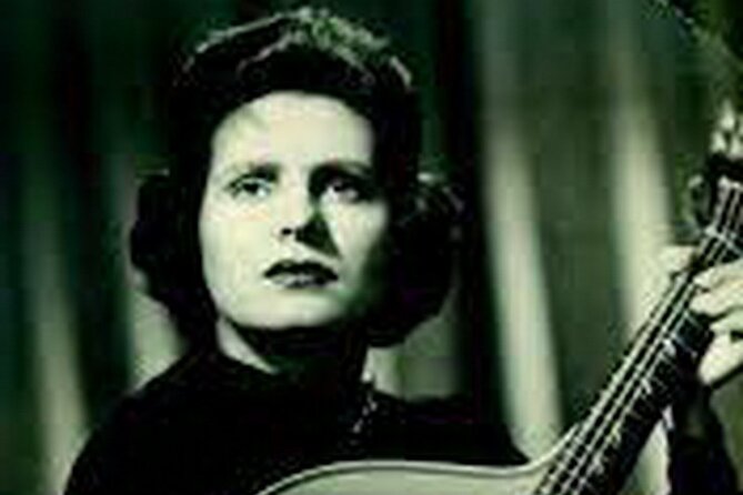 Visit Lisbon at night with dinner and Fados, on private tour - Frequently Asked Questions