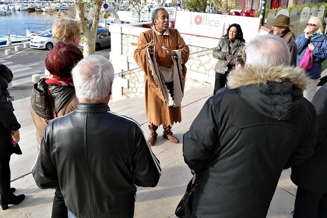 Visit of La Ciotat: Humorous | Instructive | Old Center - Anecdotes and Historical Insights