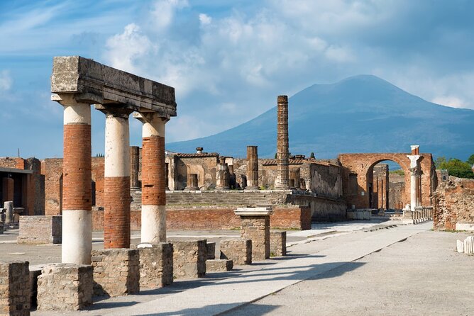 Visit of Pompei and Wine Tasting with Lunch from Amalfi - Exploring Pompeii and Vesuvius with a Flavorful Twist: An In-Depth Review