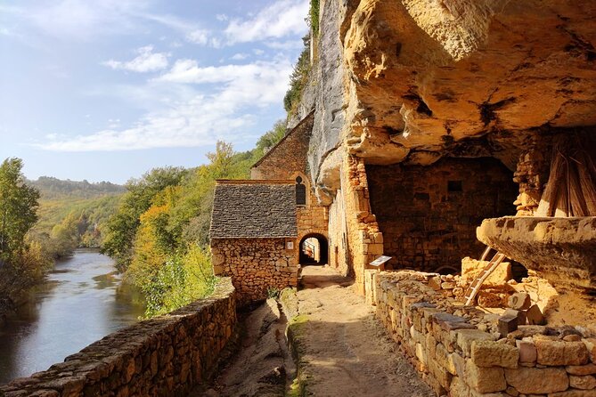 Visit of the Troglodytic Village of Madeleine - Who Will Love This Tour?