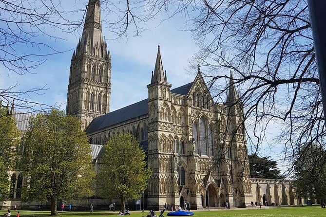 Visit Stonehenge and Salisbury From Southampton - Tour Schedule