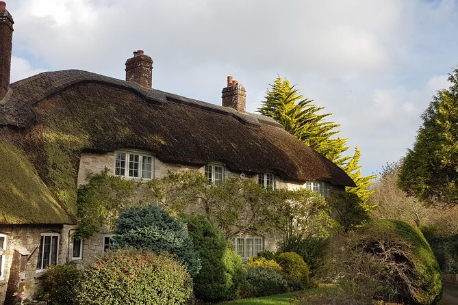 Visit Stonehenge and Salisbury From Southampton - The Architectural Marvels of Salisbury Cathedral