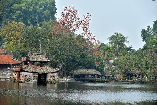 Visit Thay Pagoda Duong Lam Ancient Village Hanoi Private Tour - A Deep Dive into the Tour Experience