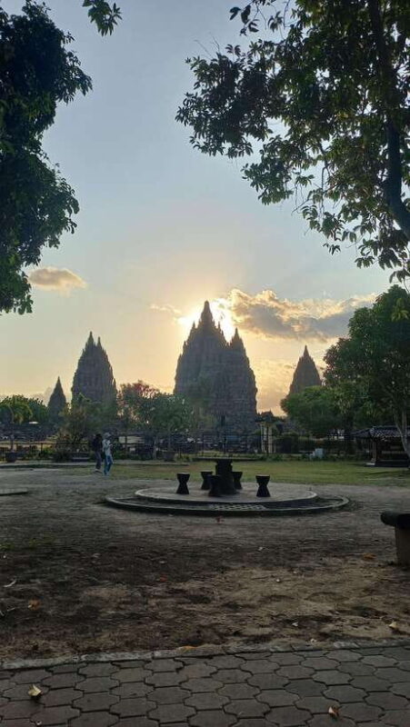 VISIT TO PRAMBANAN TEMPLE AND JEEP MERAPI LAVA TOUR - Key Points
