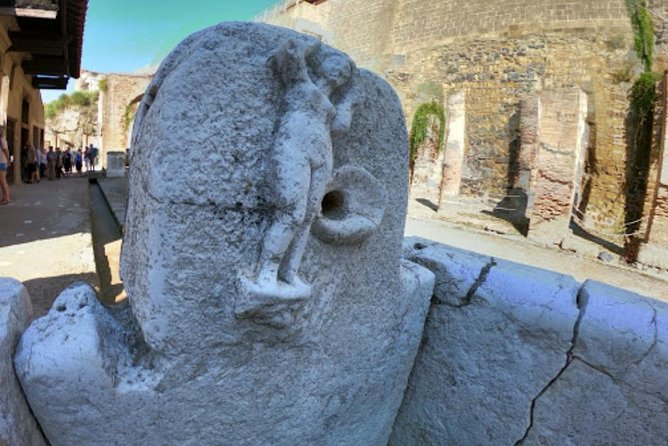 Visit to the Archaeological Park of Herculaneum - Exploring the Preserved Structures
