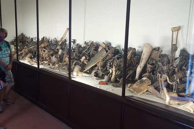 Visit to the Auschwitz Camp in Italian With Departure From Krakow - Accessibility and Participation