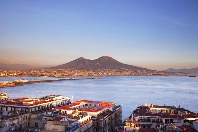 Visit to the city of Naples and Pompeii excavations - Key Points