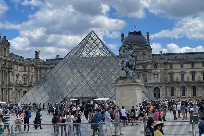 Visit to the Louvre Paris museum - What Do the Reviews Say?