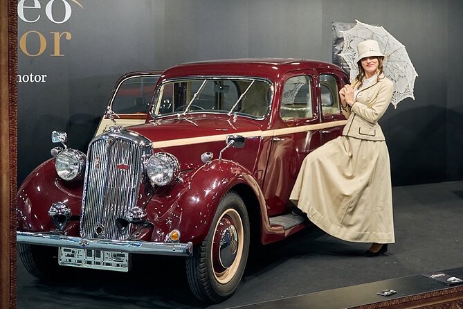 Visit to the Motor Museum in a modern carriage - Key Points