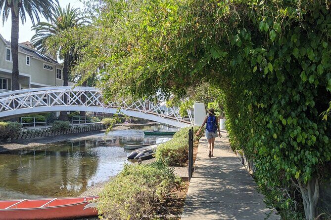 Visit Venice Beach Neighbourhood: Private 2-hour Walking Tour - Who Should Consider This Tour?