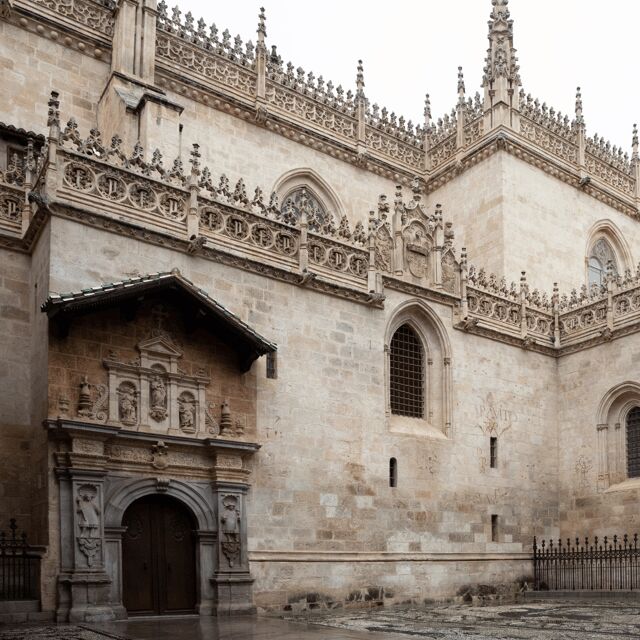 Visita guiada Catedral y Capilla Real y su entorno - What We Loved and What to Consider
