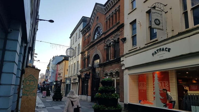 Visite guidée de Cork city en français avec guide - The Personal Touch: An Expat’s Perspective