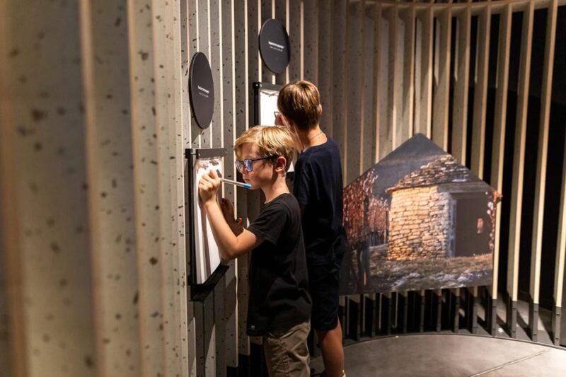 Visitor Trail of the Cité in Beaune - Interactive Multimedia Devices