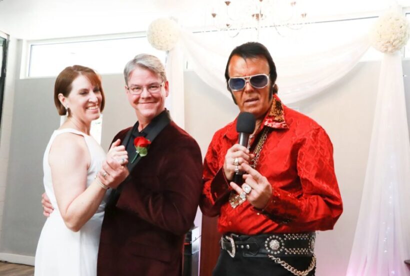 Viva Elvis Ceremony (Elvis) - An Engaging Look at the Viva Elvis Ceremony