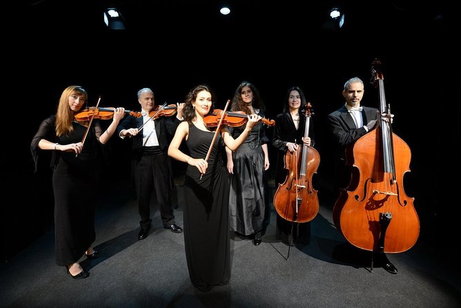 Vivaldi's Four Seasons and Bach Review - Highlights of the Baroque Orchestra