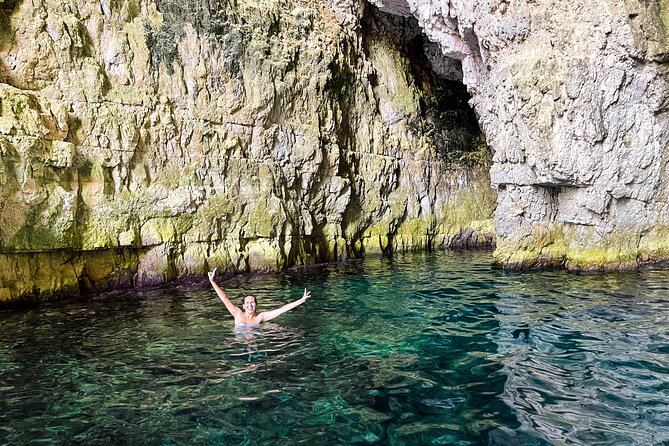 Vlore Private Speedboat Tour to Haxhi Ali Cave & Karaburun Beach - What’s Included and What to Expect