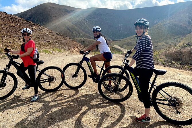 Volcanic Discovery PREMIUM Ebike Tour; Easy Level: 35 Km - Traveler Feedback and Reviews