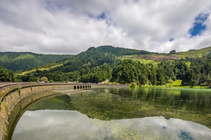 Volcano of Sete Cidades Private Tour - The Culinary Delight: Lunch at a Local Family-Owned Restaurant