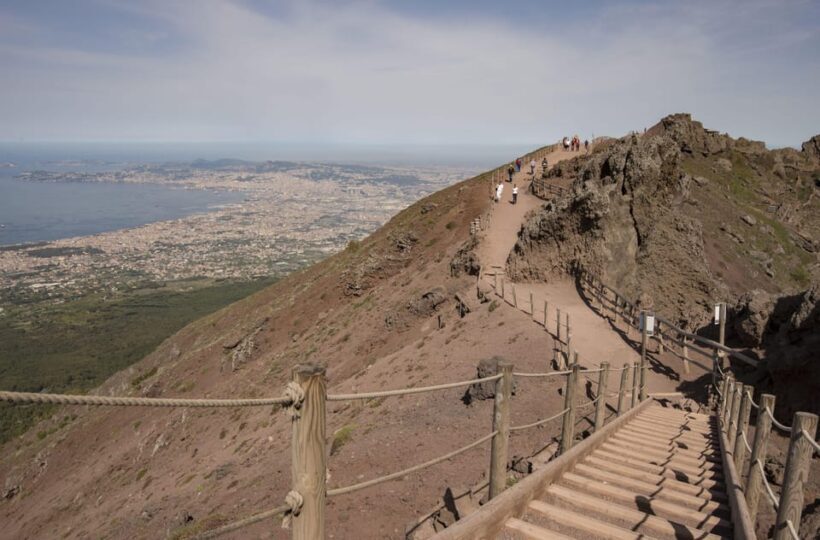 Volcano & Ruins: visit Mt. Vesuvius, Herculaneum and Pompeii - Authentic, Well-Balanced Experience