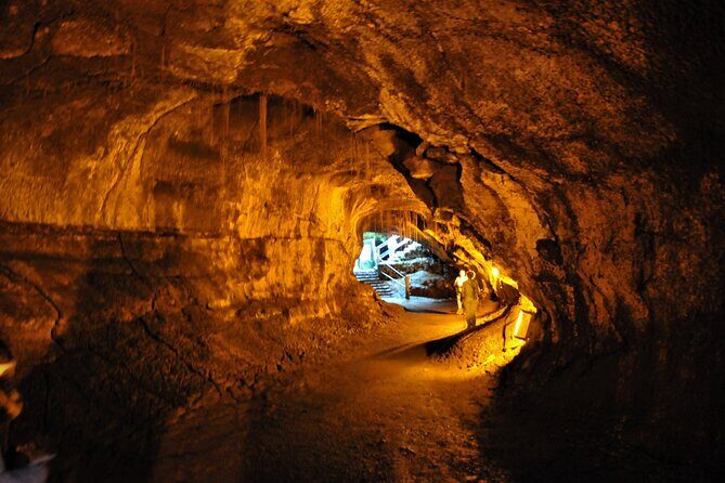 Volcanoes&Stargazing Exclusive Private Van Charter - Authentic Experiences and Value