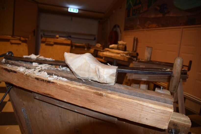 Volendam: 2-Hour Clogmaking Workshop and Cheese Tour - The Sum Up