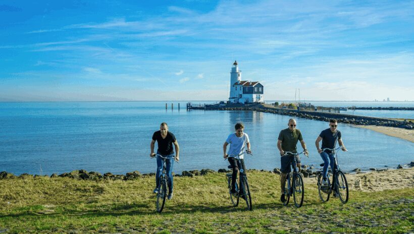 Volendam: Bike Rental including Highlights-Routes - The Value and Practicalities