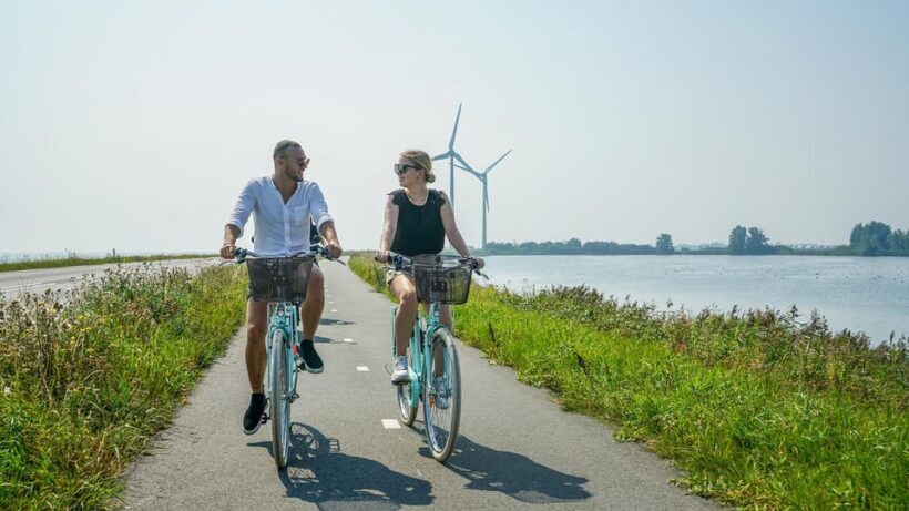 Volendam: Bike Rental including Highlights-Routes - Authentic Experiences and Real-World Feedback