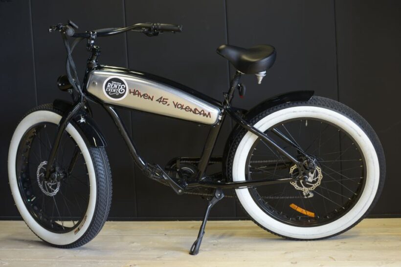 Volendam: E-Fatbike Rental - Exploring the Dutch Countryside on an E-Fatbike from Volendam