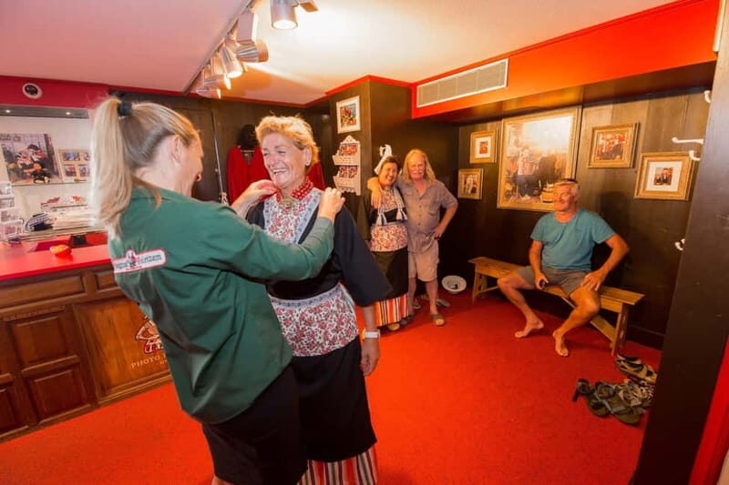 Volendam: Photo Opportunity in Traditional Dutch Costume - FAQ