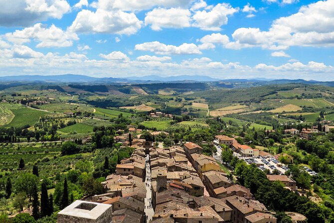 Volterra and San Gimignano: a Taste of Medieval Tuscany! - Dining Experiences: Lunch at a Family Farm Near San Gimignano