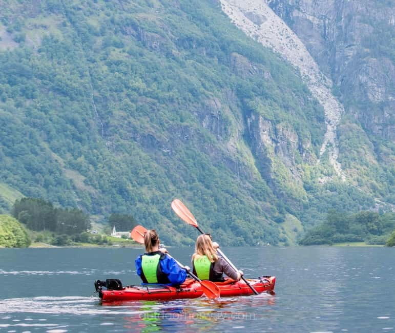 Vossevangen: Nærøyfjord Full-Day Guided Kayaking Trip - An In-Depth Look at the Nærøyfjord Kayaking Tour