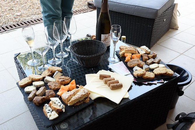 Vouvray Vineyard Tour Review: An Unforgettable Experience - Indulging in the Wine and Food Tasting Experience