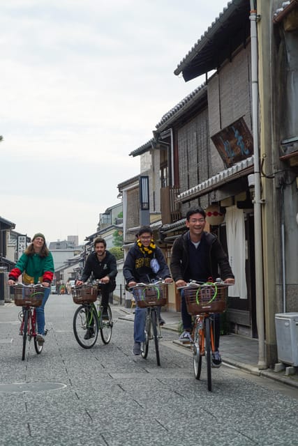 [W/Lunch] Kyoto Highlights Bike Tour With UNESCO Zen Temples - Exploring Gion
